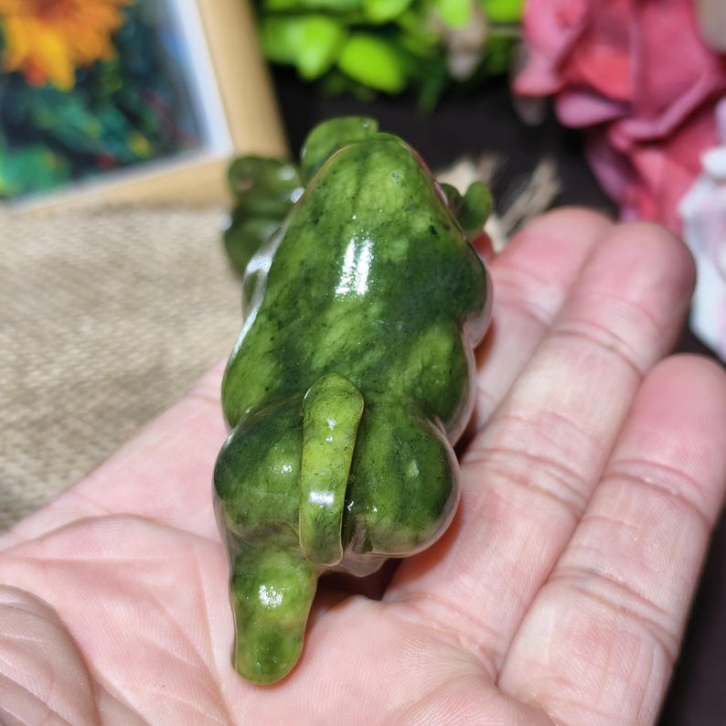 Green Jade Bull Sculpture: Crystal Bull Decor, Animal Figurine - Etsy