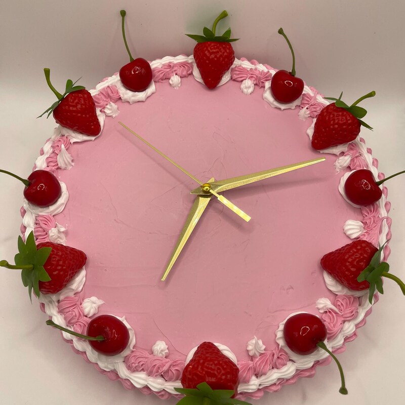 Fake Cake Clock - Etsy Canada