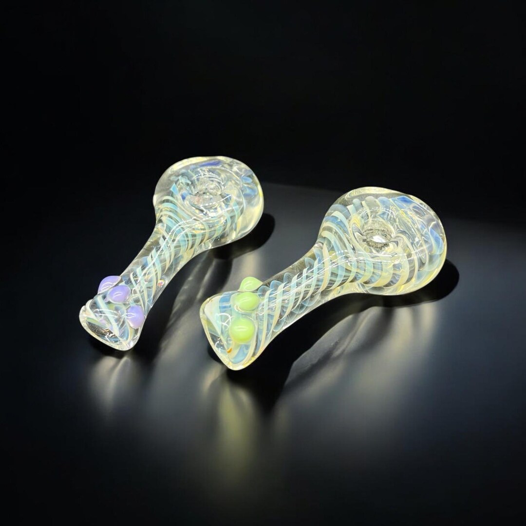 Hand-blown Glass Chillum Pipe – Color Swirl Tobacco Pipe With Grip ...
