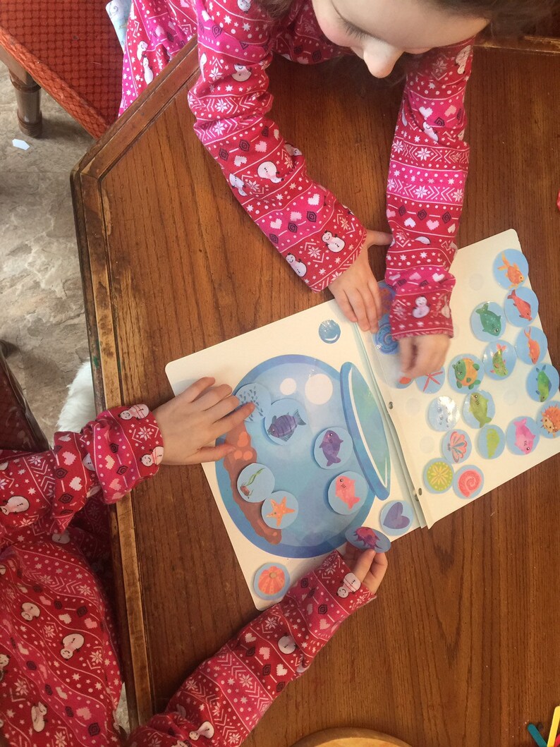 Fish Aquarium Busy Folder for Pretend Play Fun & Worksheet-free Busy ...