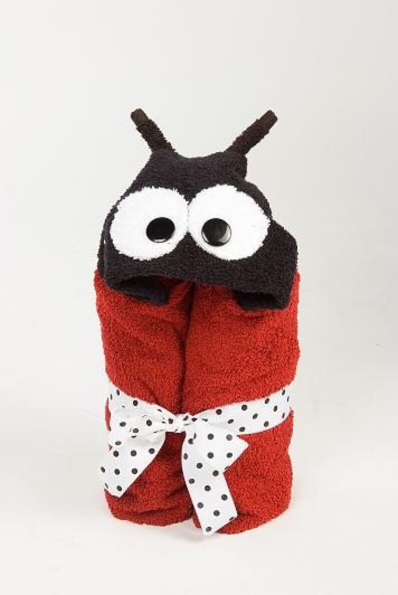 PERSONALIZED Ladybug Hooded Towel - Etsy
