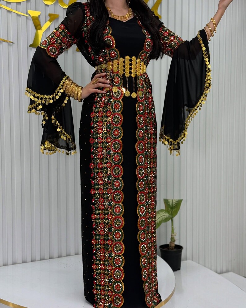Elegant Dubai Kaftan Abaya, Traditional Kurdish Arab Dress, Moroccan ...