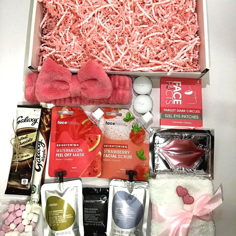 Pamper Hamper Gift Box – Spa Kit, Skincare & Beauty Treats Gift Set for ...
