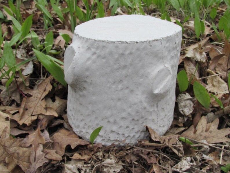 5" Tall Cement Tree Trunk Stump Pedestal Garden Concrete Statue Plant ...
