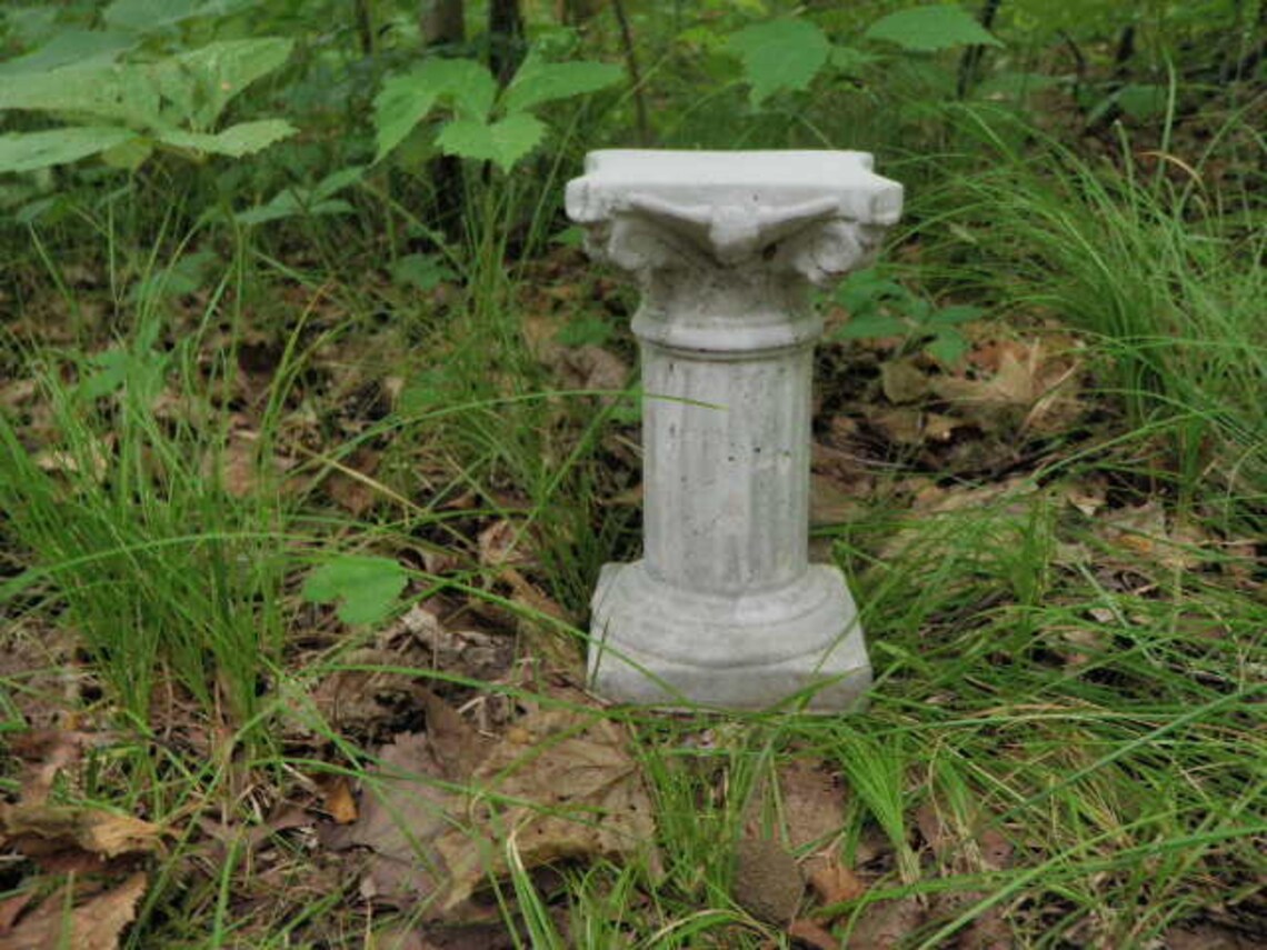 8 1/2" Tall Cement Pedestal Stand Garden Statue Concrete - Etsy