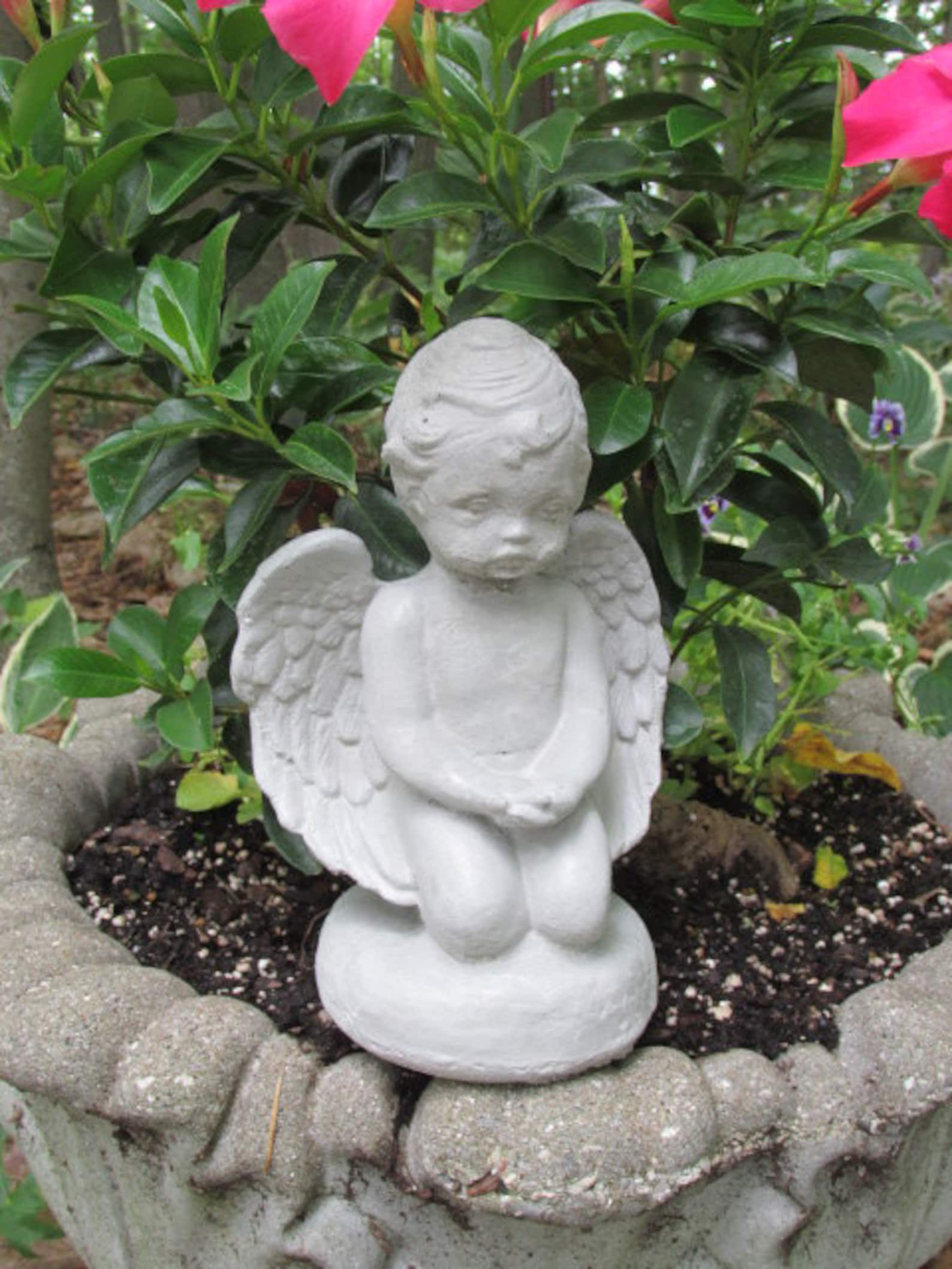 Cement Angel Hope Statue, 8 Garden Art of Concrete, so Beautiful and ...