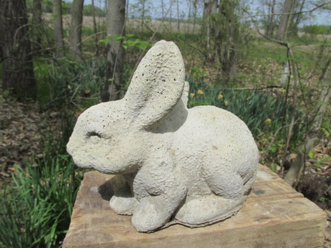 Vintage 6 1/2" Tall Cement Crouching Bunny Rabbit Garden Art Statue ...
