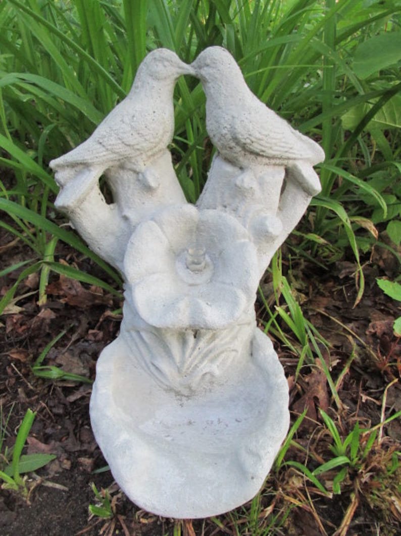 14 Cement Lovebirds Love Birds Kissing Concrete Statue | Etsy