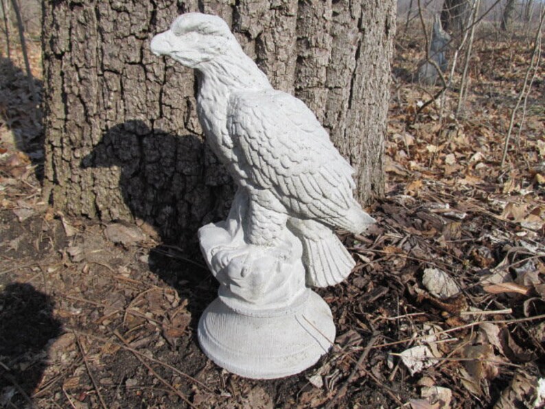 12" Tall Cement Eagle Garden Art Classic Statue Concrete Patriotic USA ...