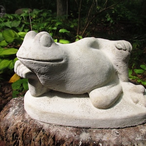 10" Long Cement Frog Lying With Hand/foot on Chin on Side Garden Art Concrete Statue - Etsy
