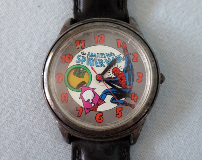 Spiderman Watch ... Vintage 90's Fossil Wristwatch Collectors Edition ...