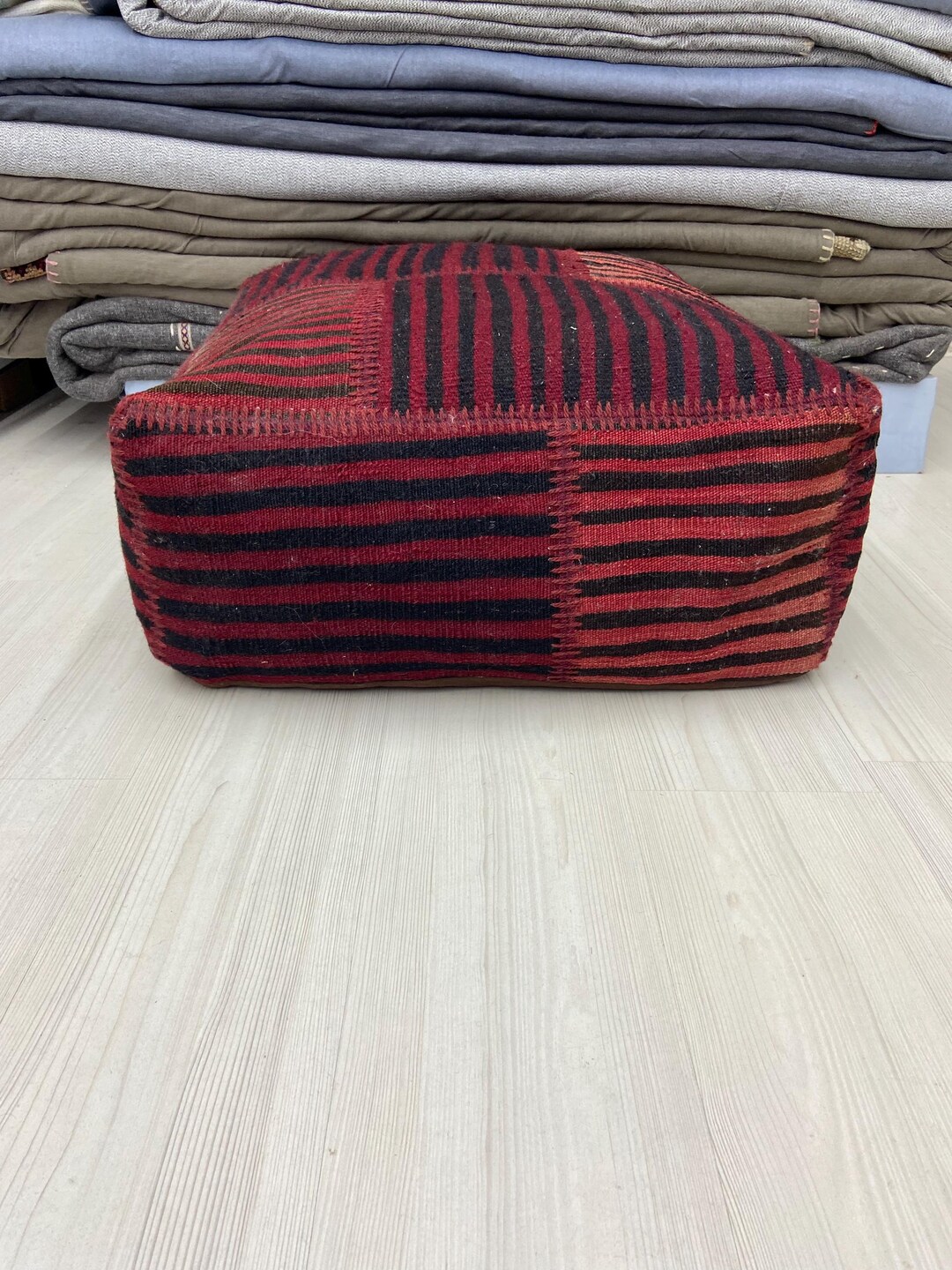 Red Ottoman Pouf,handmade Rug Pouf,comfortable Pouf,1'9"x1'9"x0'8" Feet ...
