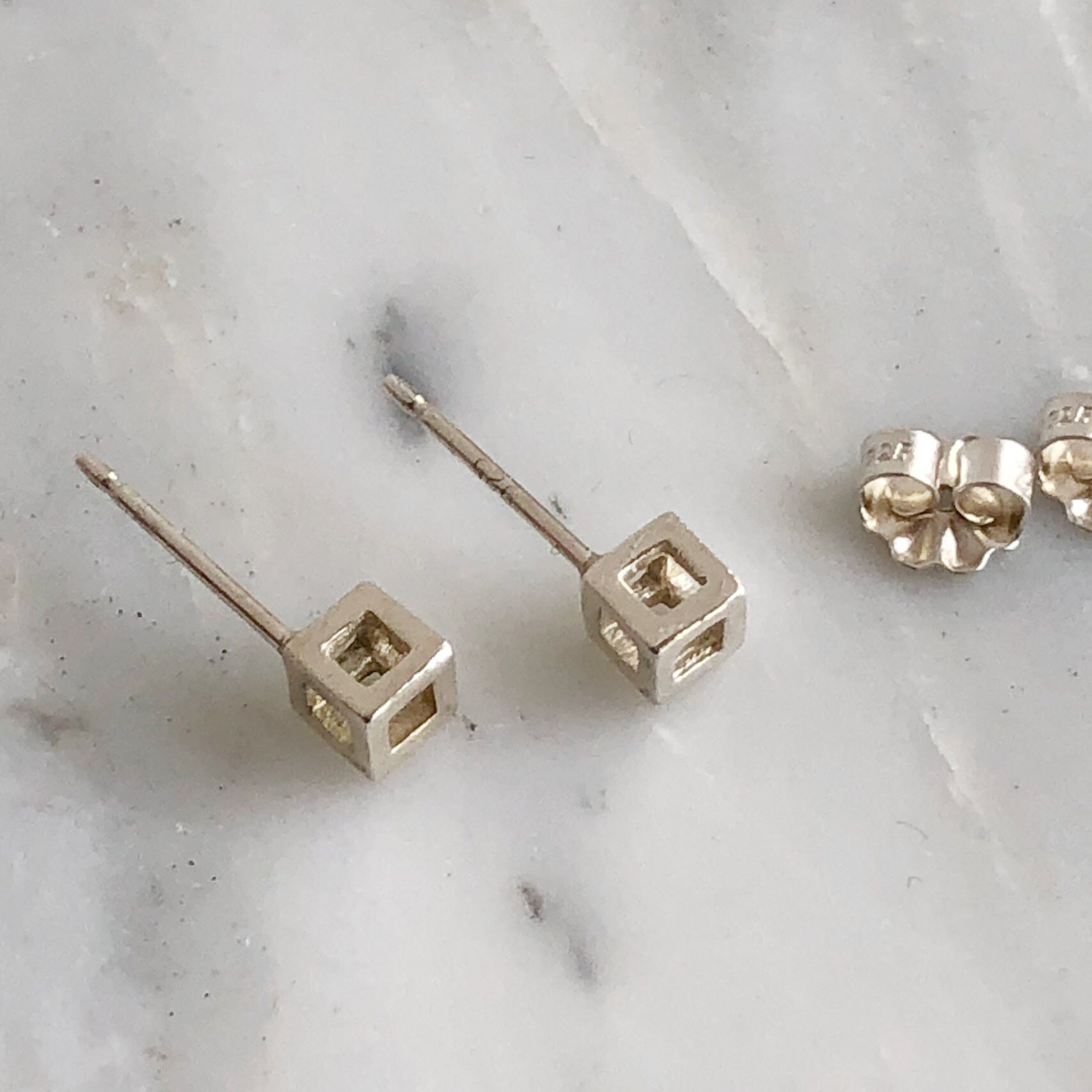 Tiny Sterling Silver Cube Earrings 3D Cube Stud Earrings Geometric ...