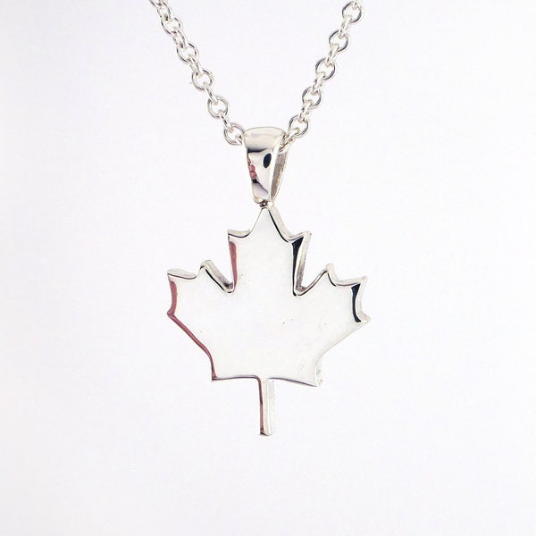 Canada Necklace - Etsy
