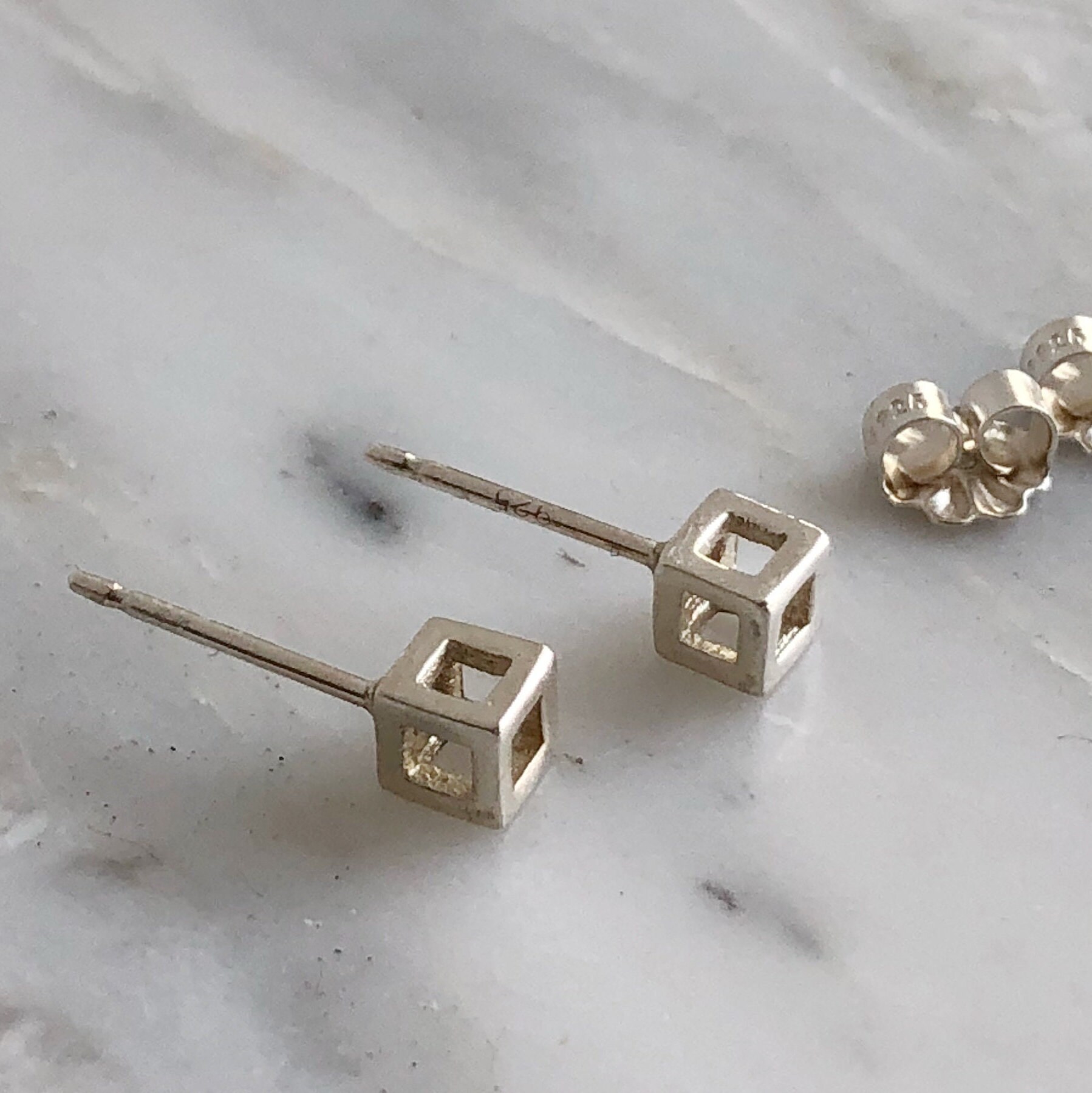Tiny Sterling Silver Cube Earrings 3D Cube Stud Earrings Geometric ...