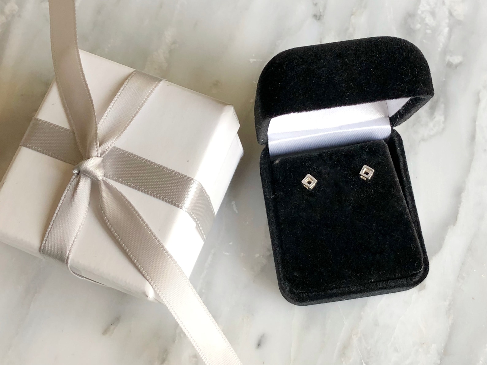 Tiny Sterling Silver Cube Earrings 3D Cube Stud Earrings - Etsy