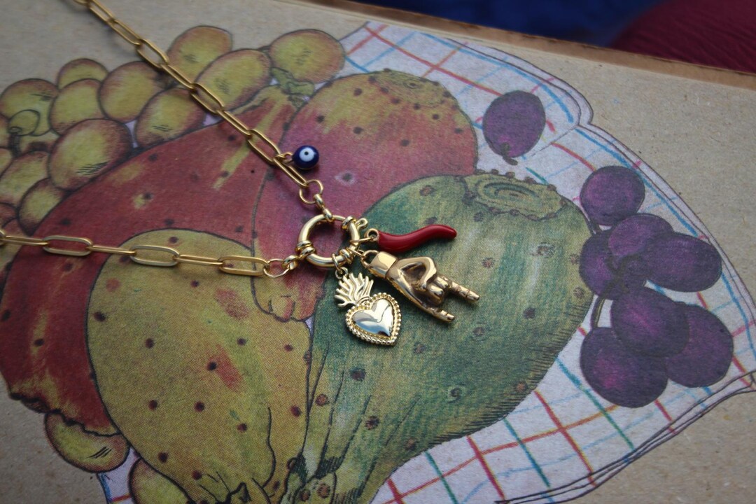 Italian Mano Cornuto Evil Eye Necklace, Sacred Heart Charm, Red ...