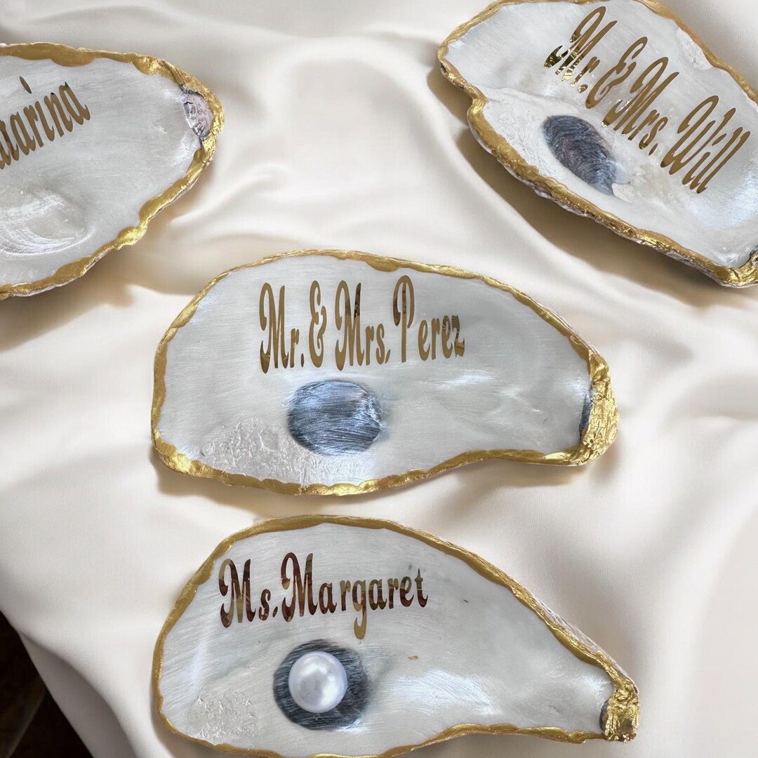Personalized Wedding Favors, Hand Painted Oyster Shells, Custom Shell ...