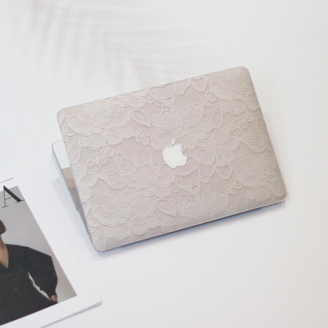 White Lace Floral Pattern MacBook Air Case | Hard Laptop Case for ...
