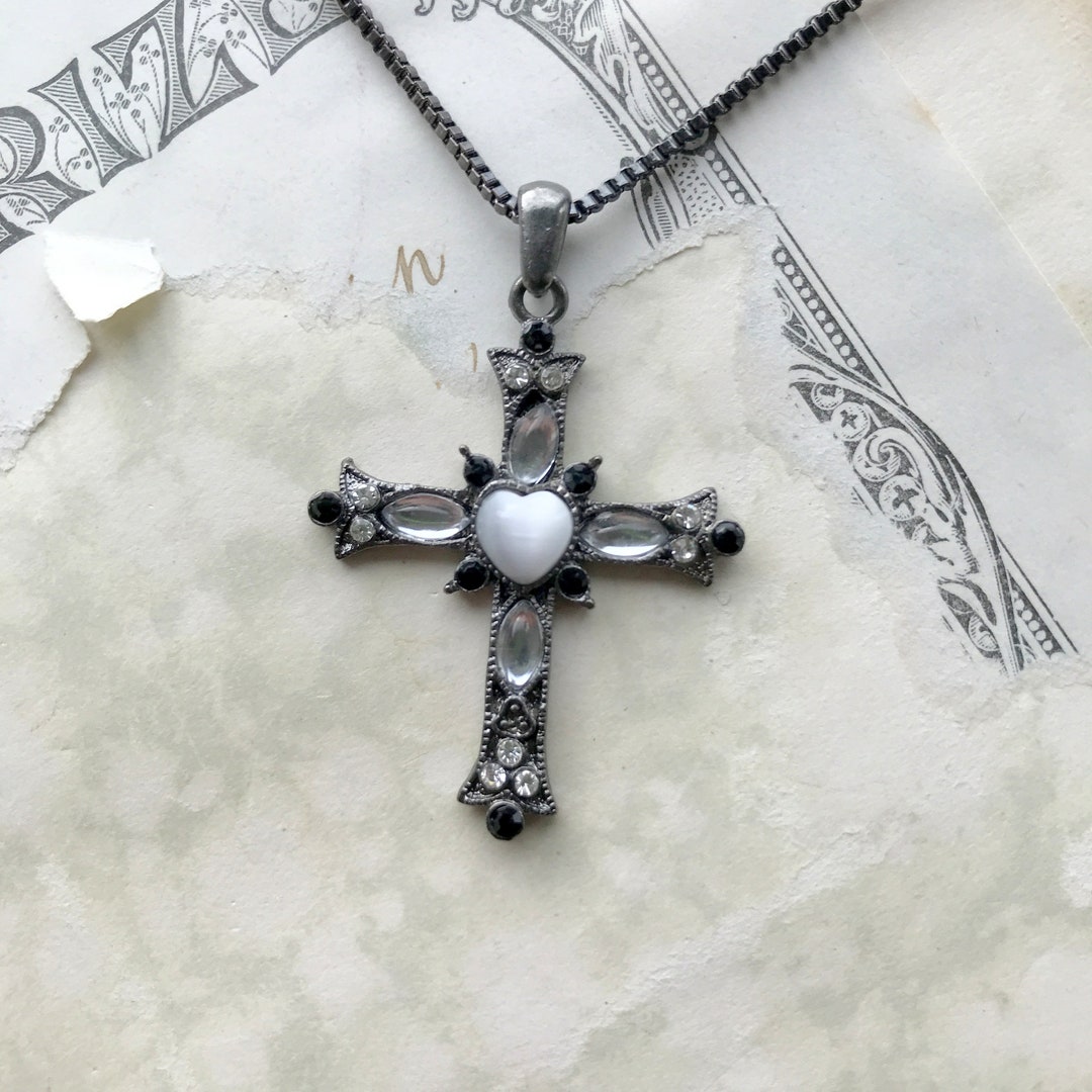 Vintage Y2K Crucifix Chain Necklace Cross Pendant Rosary Christian Icon ...