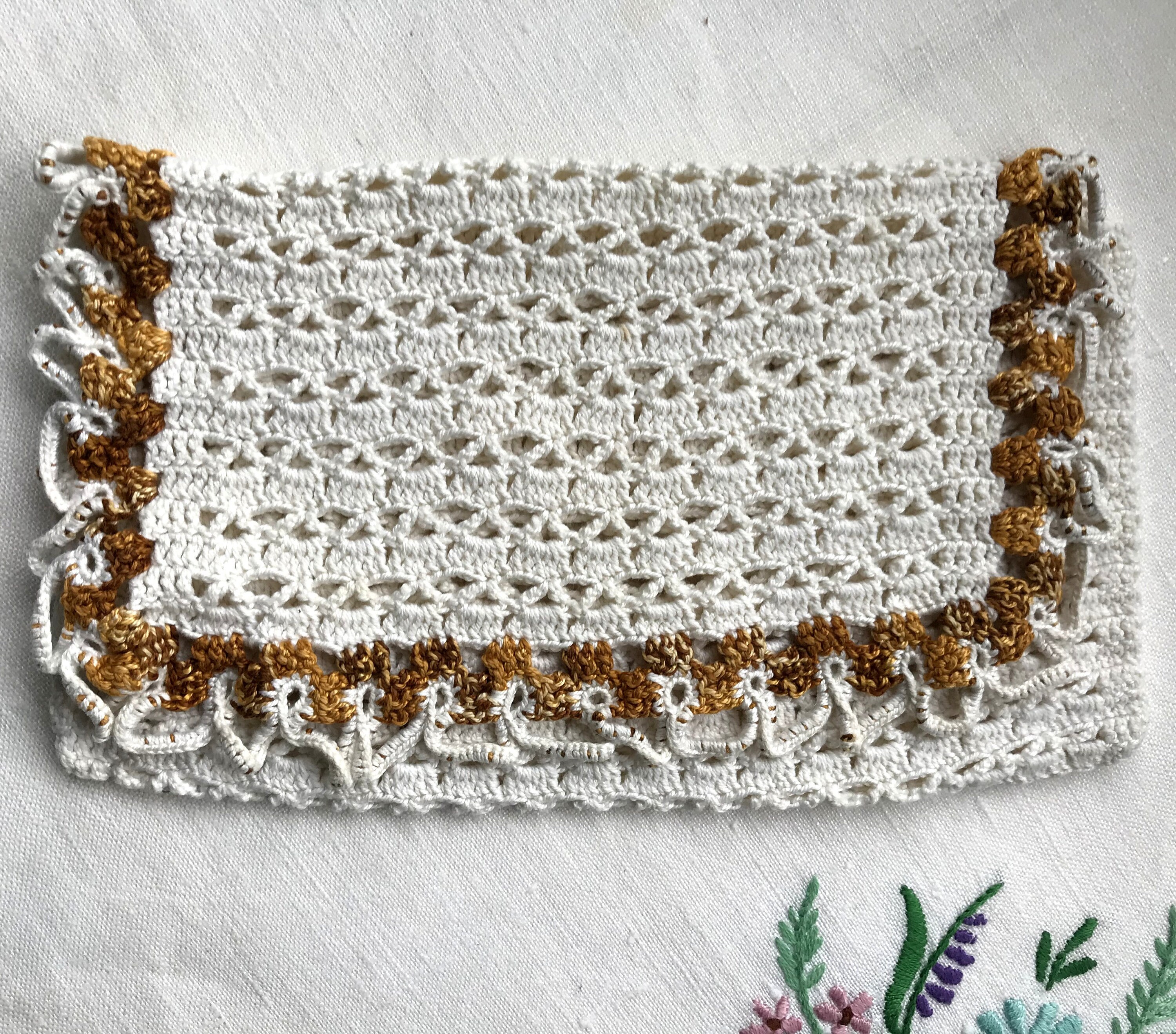 Vintage 1950s White Crochet Handkerchief Case / Hanky Holder - Etsy