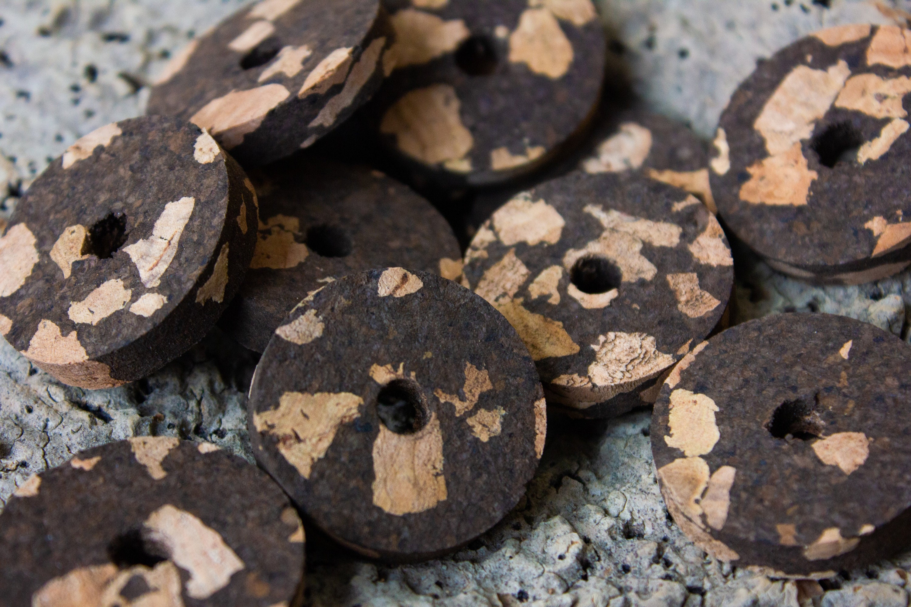 Cork Discs in Brown, Agglomerated Cork Shives for Jewellery & Macramé ...