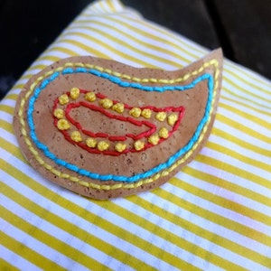 Cork Fabric Craft Kit, Hand Made Brooch Embroidery Kit, DIY Cork ...