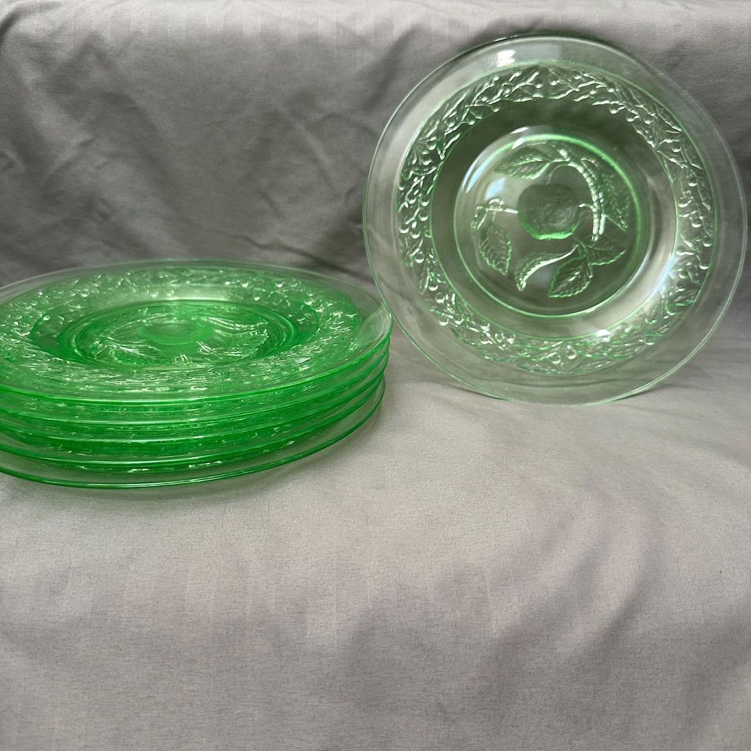 Vintage Uranium Glass Plates - Etsy
