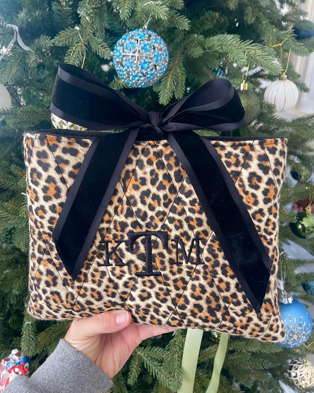 Quilted Bow Bible Sleeve Book Cover With Monogram | Handmade Quilted ...