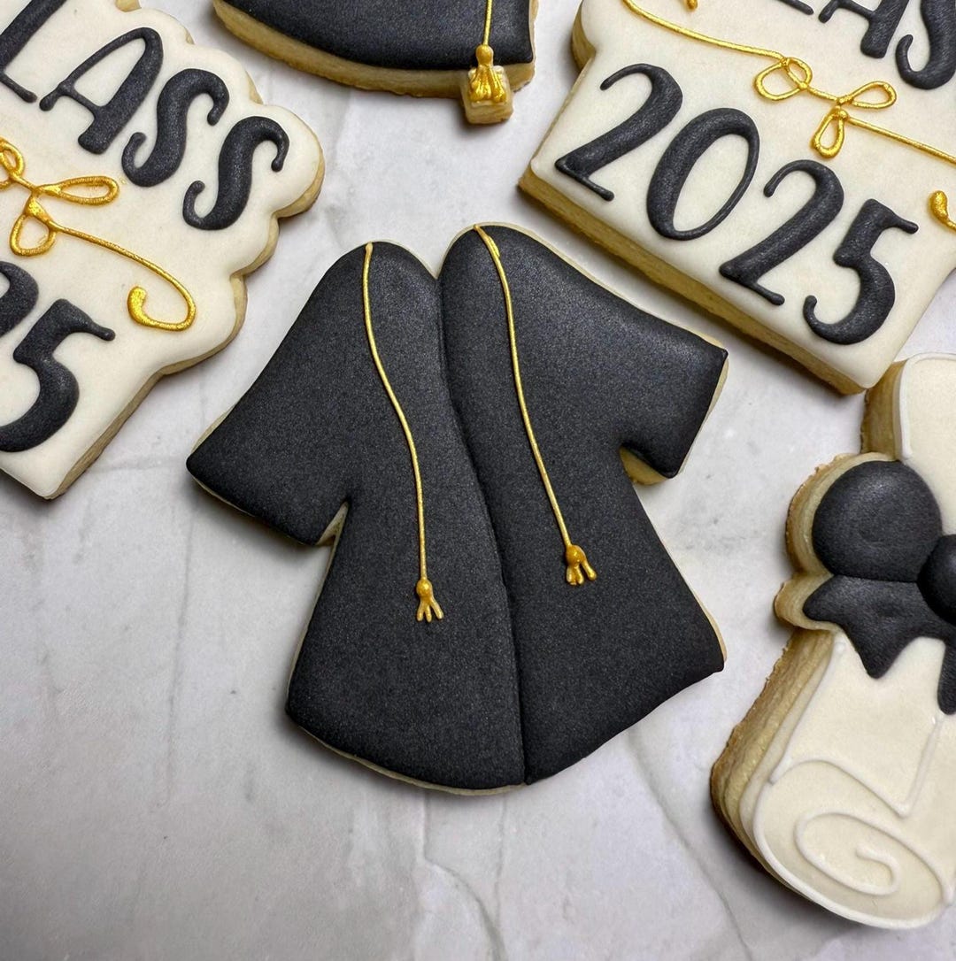 Flowing Graduation Gown Cookie Cutter - Etsy