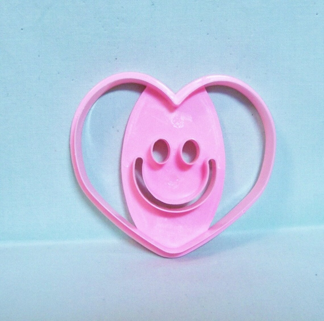 Vintage Smiley Face Heart Cookie Cutter Pink Hard Plastic | Etsy