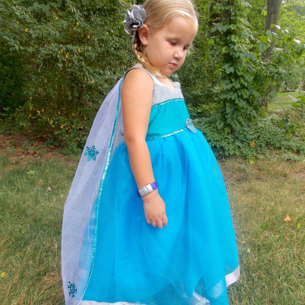Elsa Cape - Etsy