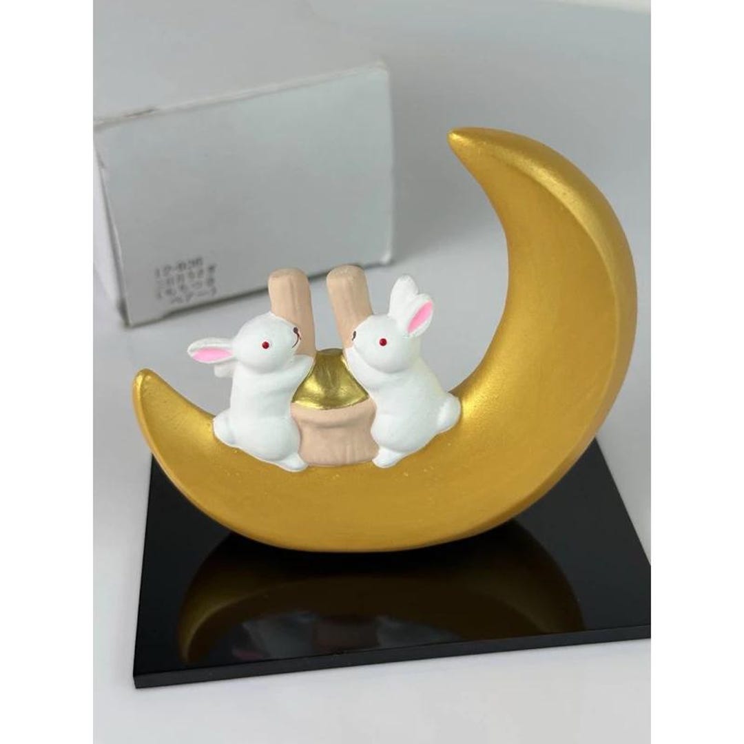 Kyoto Ceramic Gyokuto | Vintage Japanese Moon Rabbit Mochi Figurine ...