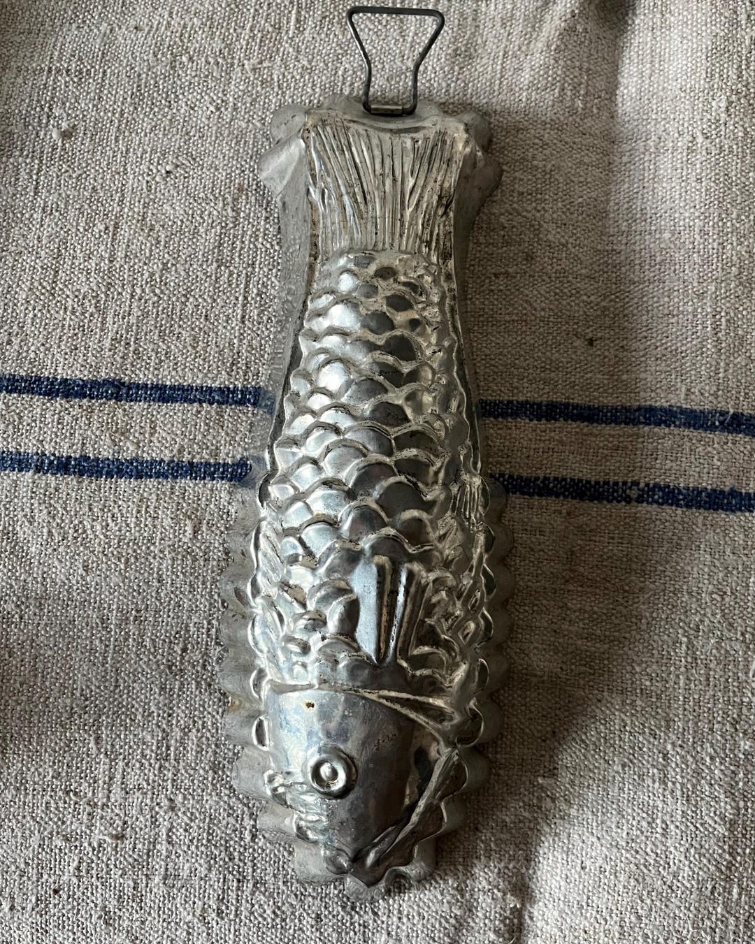 Vintage Metal Fish Mold - Etsy