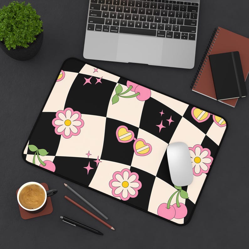 Pink Checkered Deskmat - Cute Girly Gaming Mousepad, Aesthetic PC Mat ...