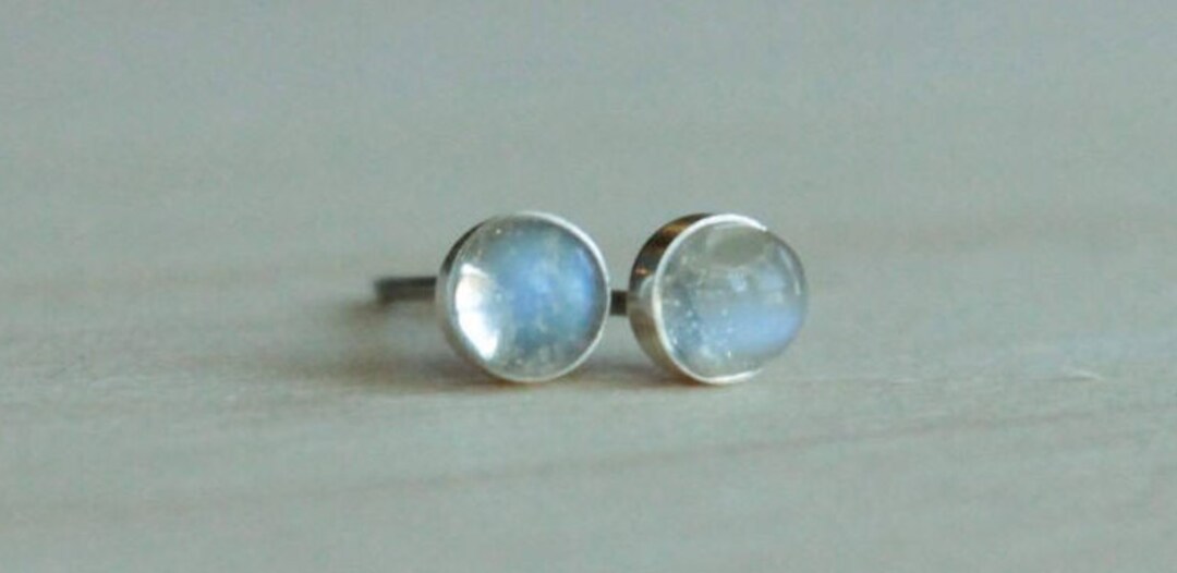 Adularia (ceylon Moonstone W/blue Flash) Gemstone 4mm Bezel Set on ...