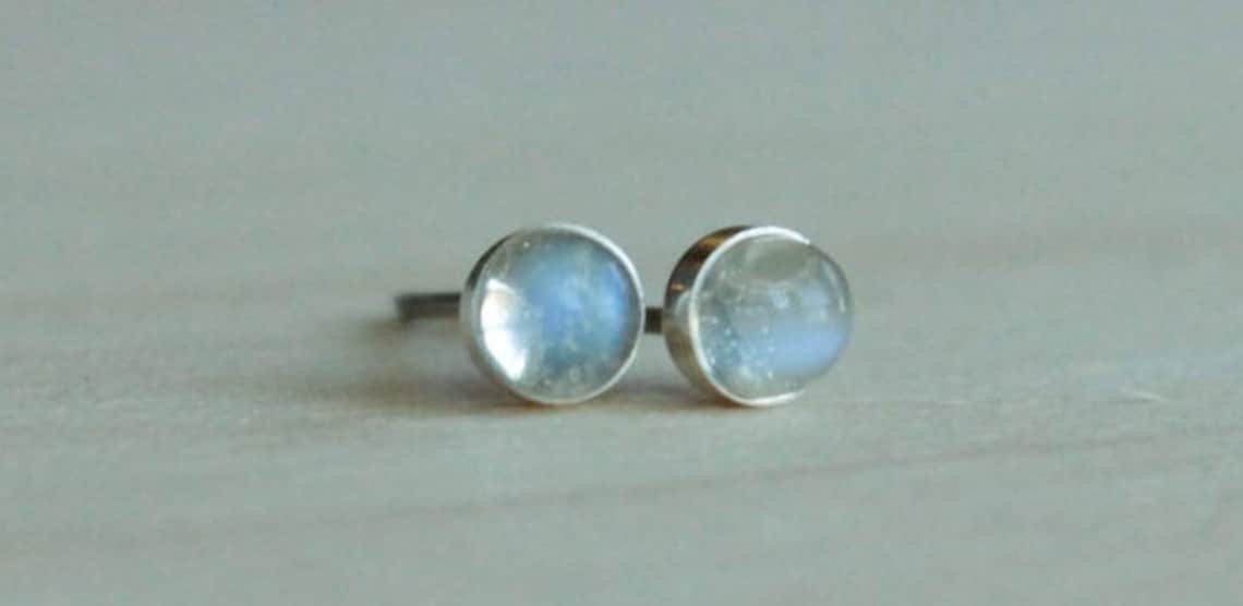 Adularia (ceylon Moonstone W/blue Flash) Gemstone 4mm Bezel Set on ...