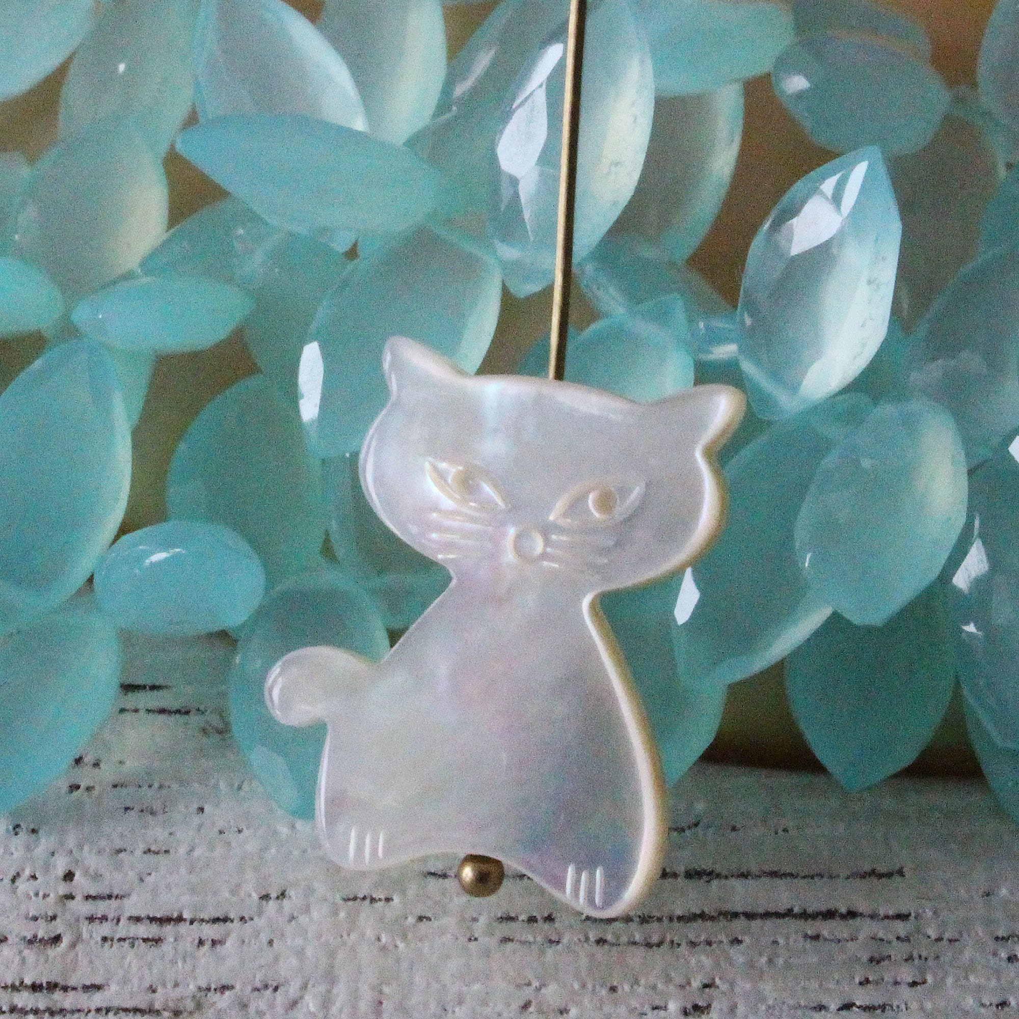 Cute Carved Mother of Pearl Kitty Cat Beads - Shell Beads - Animal ...