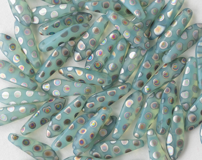 50 - 16mm Dagger Beads - Czech Glass Beads - Seafoam 0paline Glass With ...