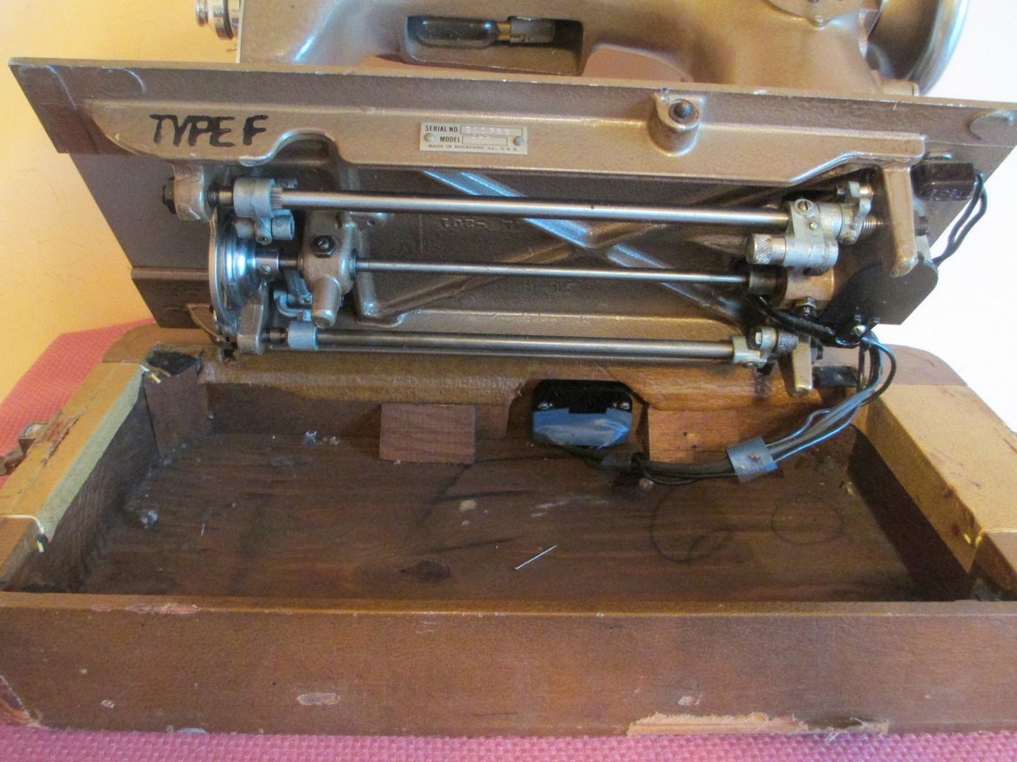 FREE WESTINGHOUSE Electric Sewing Machine & Case Model AHR - Etsy