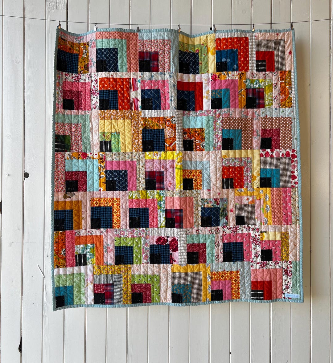 Scrappy Log Cabin Quilt - Etsy