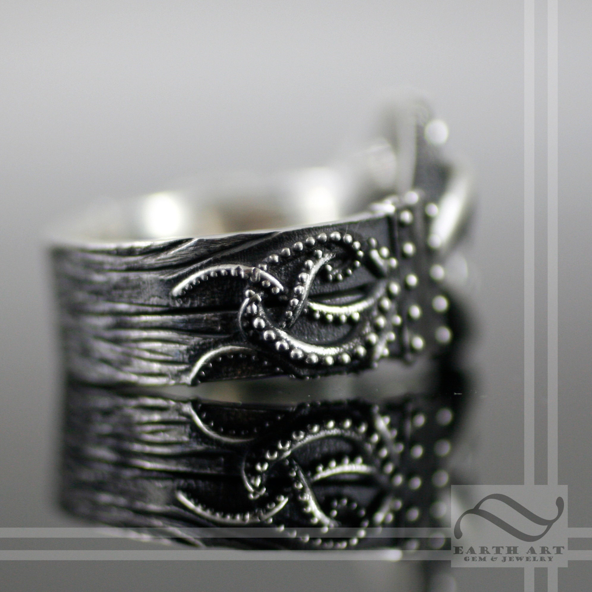 Monster Ring - Sterling Silver - Mimic Inspired Creepy Ring - Etsy