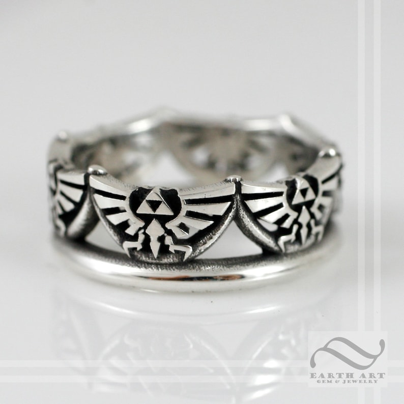 Hyrule Crest Crown Ring - Sterling Silver - Zelda Themed Geeky Ring - Etsy