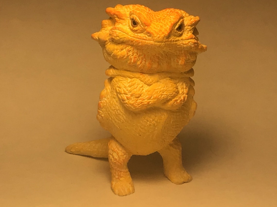 Bearded Dragon Cutie sculpture figurine No more Greens | Etsy