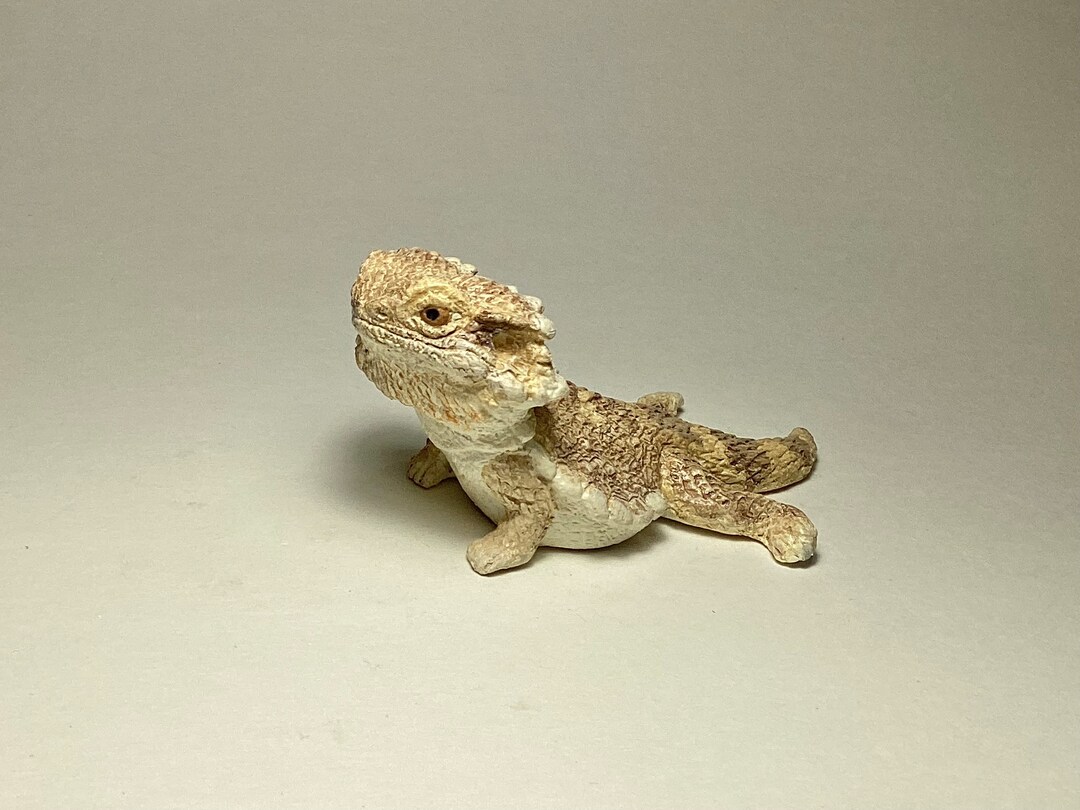 Bearded Dragon Sculpture Figurine “relaxing Cutie” Normal Color - Etsy