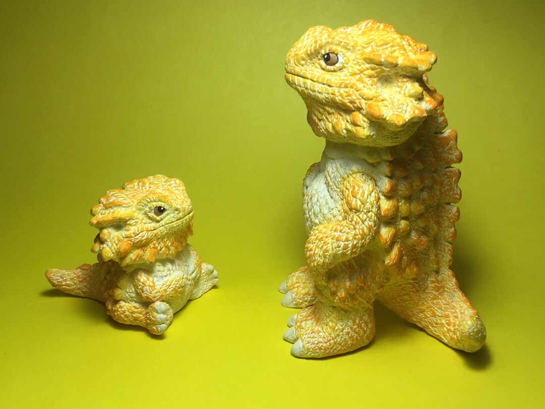 Beardzilla Bearded Dragon Kaiju Figure Sculpture With Baby Yellow ...