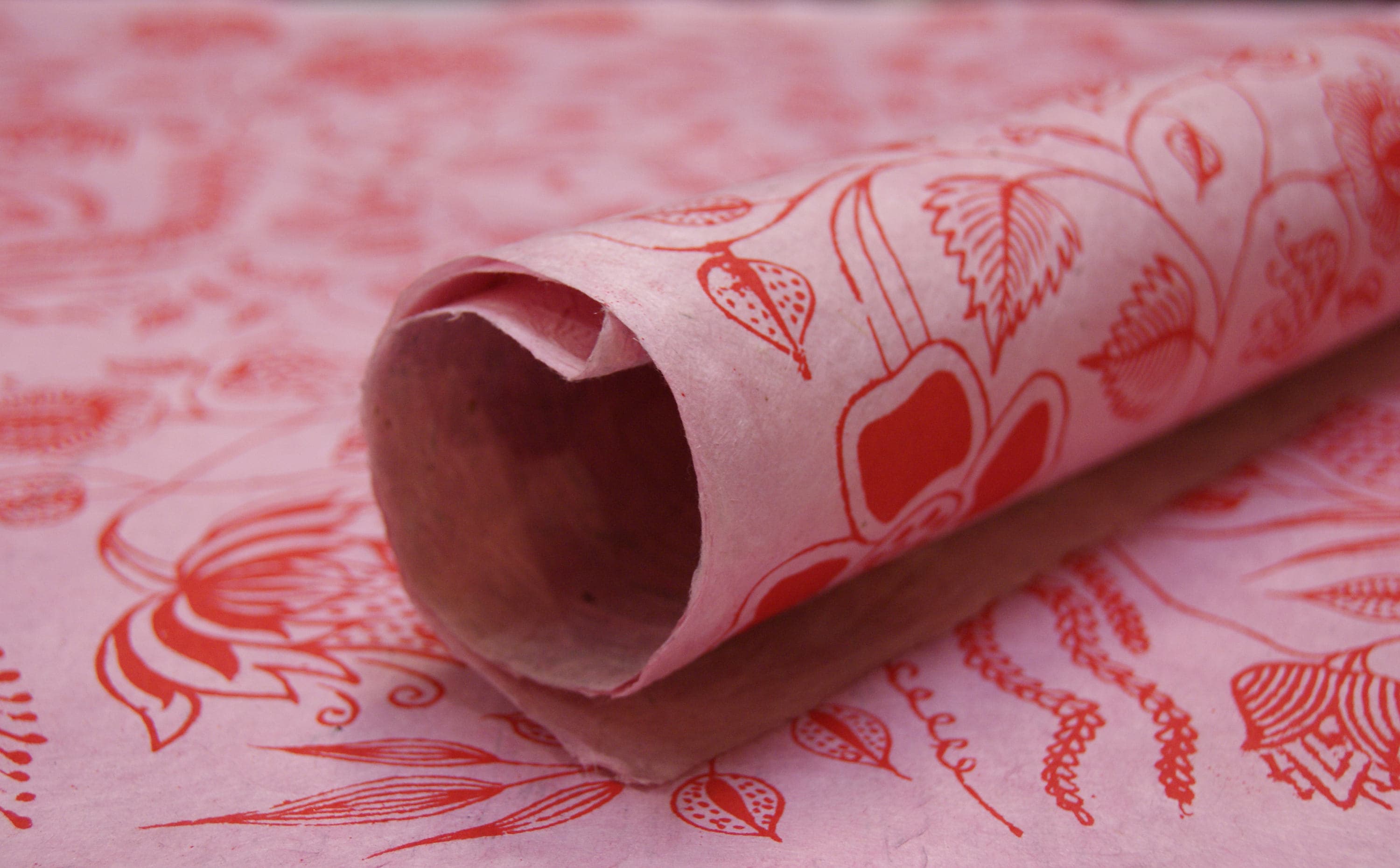 Retro Holland Dutch Pink Red Flower Garden Bavarian Bliss Pattern ...