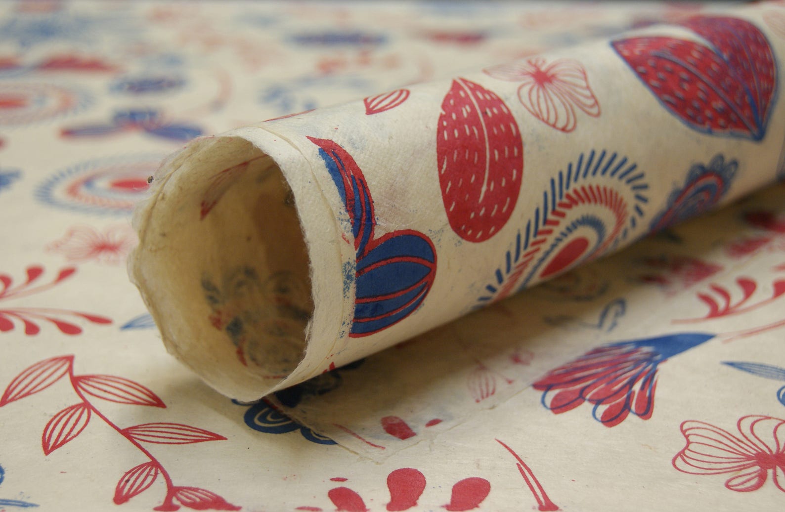 Danish Garden Handmade Wrapping Paper Gift Wrap 3 or 10 Sheets Red and ...