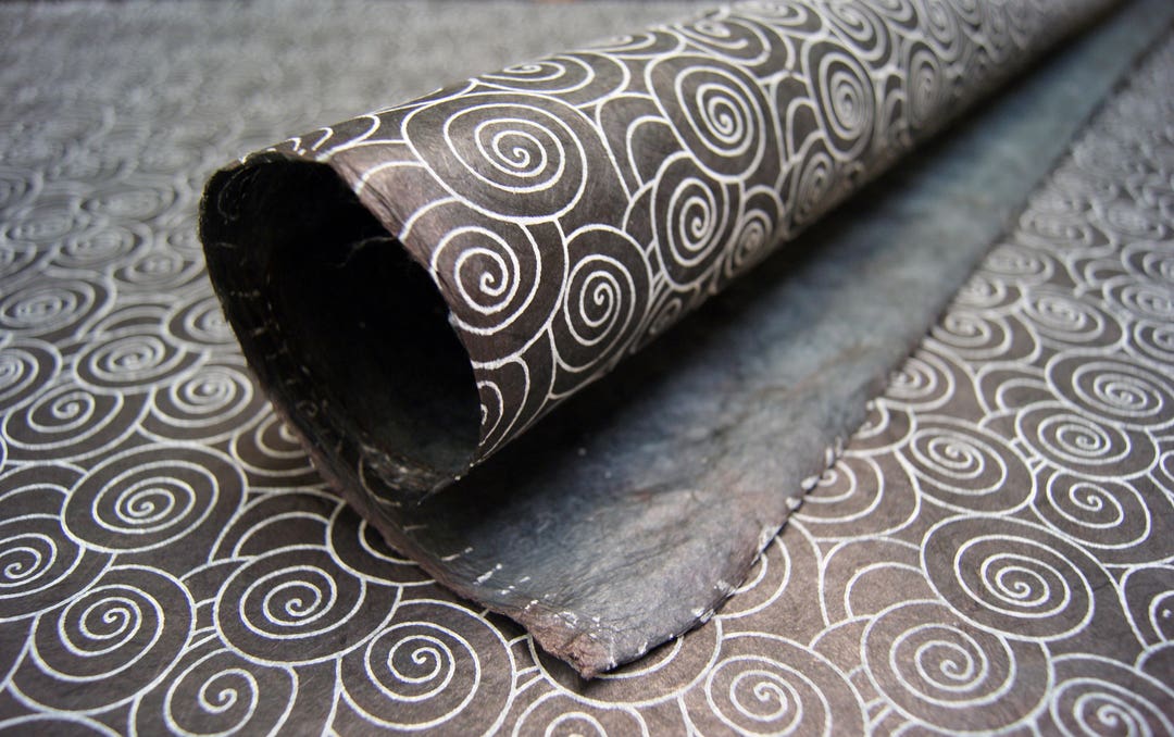 Geometric Black Shell Nautilus Pattern Handmade Wrapping Paper Gift ...