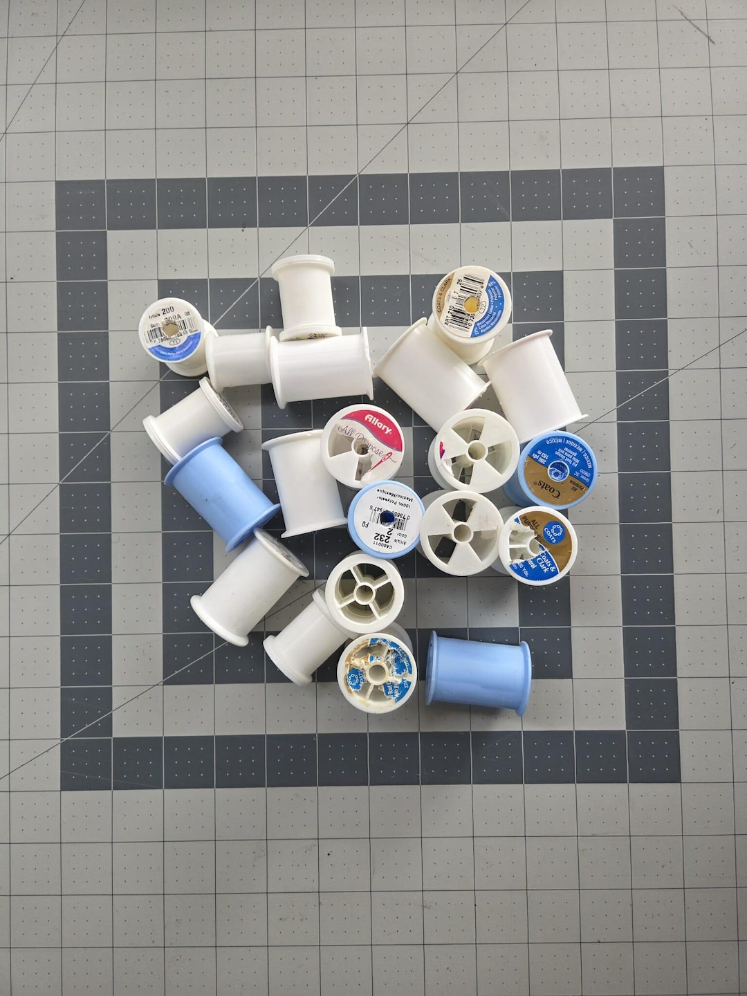 100 Empty Plastic Thread Spools Lot | Craft & DIY - Etsy